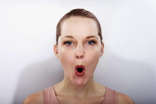 7 Facial Exercises to Get High Cheekbones Naturally
