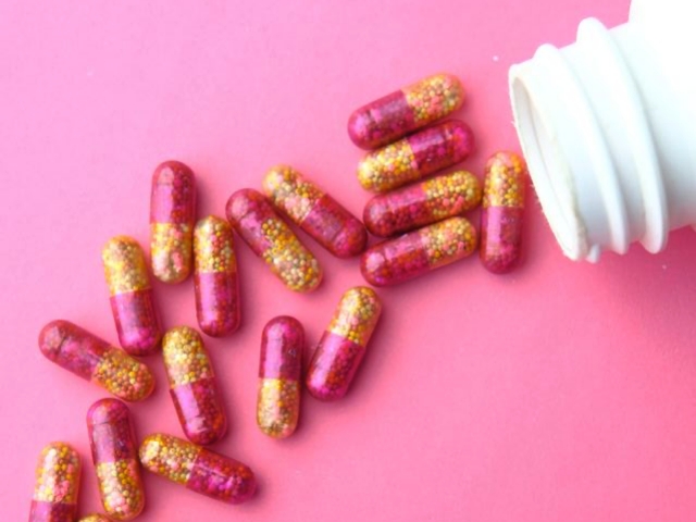 Advantages of Plant-based DHT Blocker capsules for Hairfall control ...