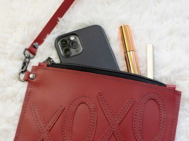 Investing in Luxury: What to Look for in a Designer Wristlet or Pouch ...